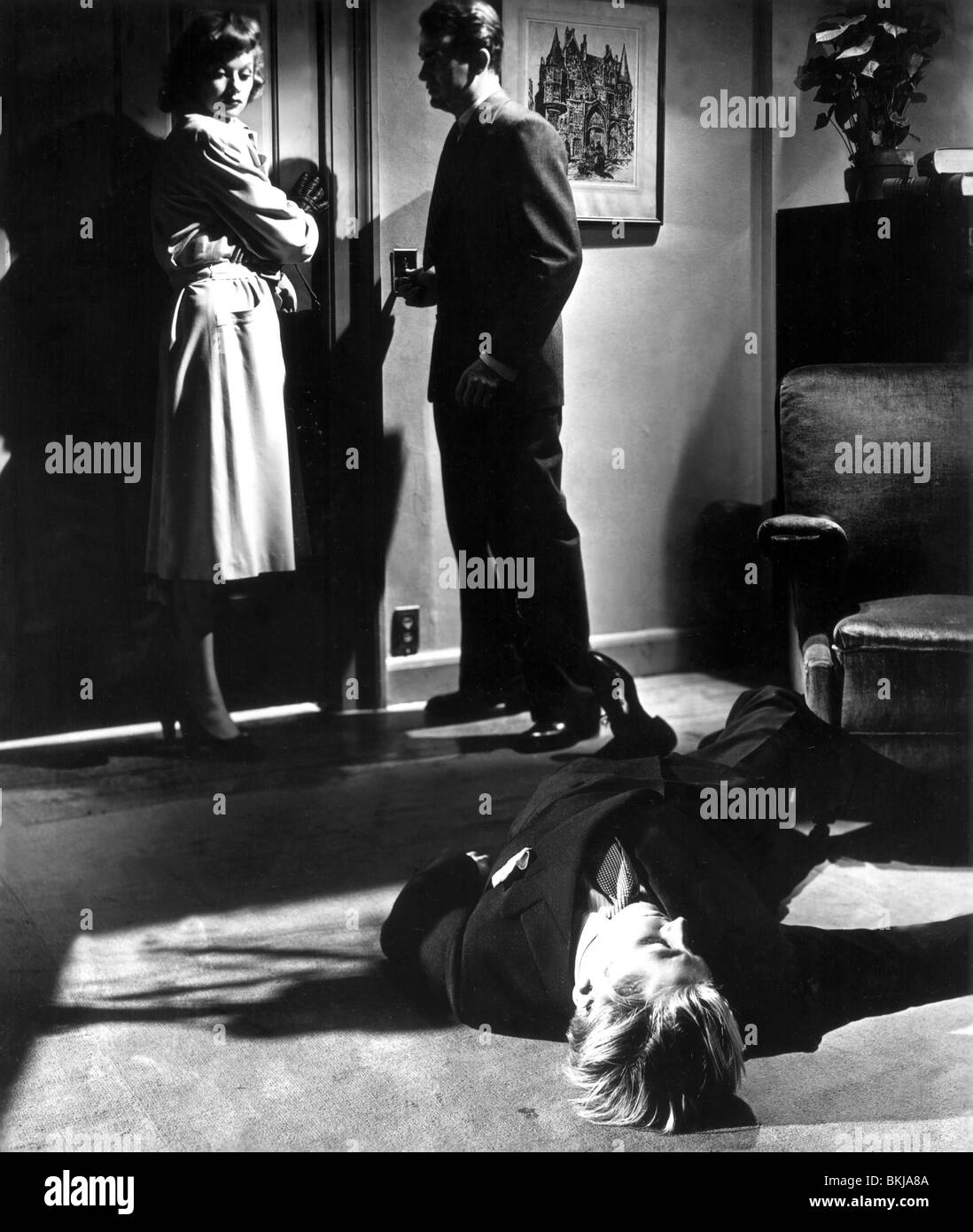 THE DARK CORNER (1946) LUCILLE BALL, WILLIAM BENDIX, MARK STEVENS DRKC ...