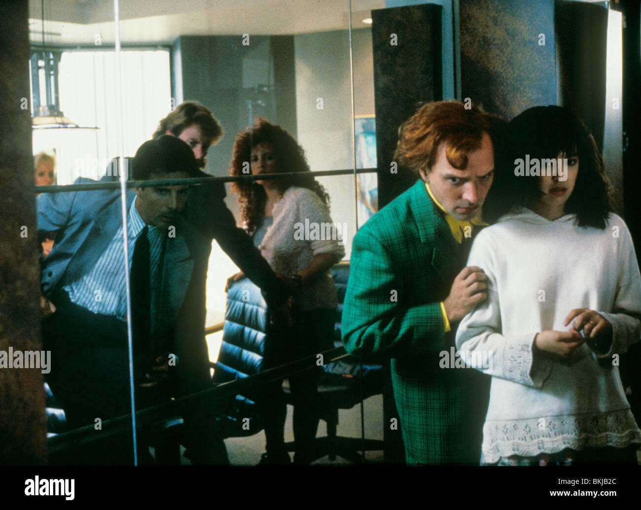 DROP DEAD FRED (1991) RIK MAYALL, PHOEBE CATES CREDIT POLYGRAM DDF 014 ...