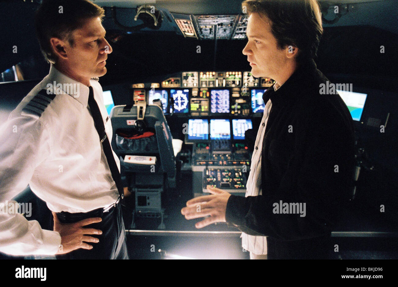 FLIGHTPLAN (2005) SEAN BEAN, PETER SARSGAARD FLIG 001-08 Stock Photo ...