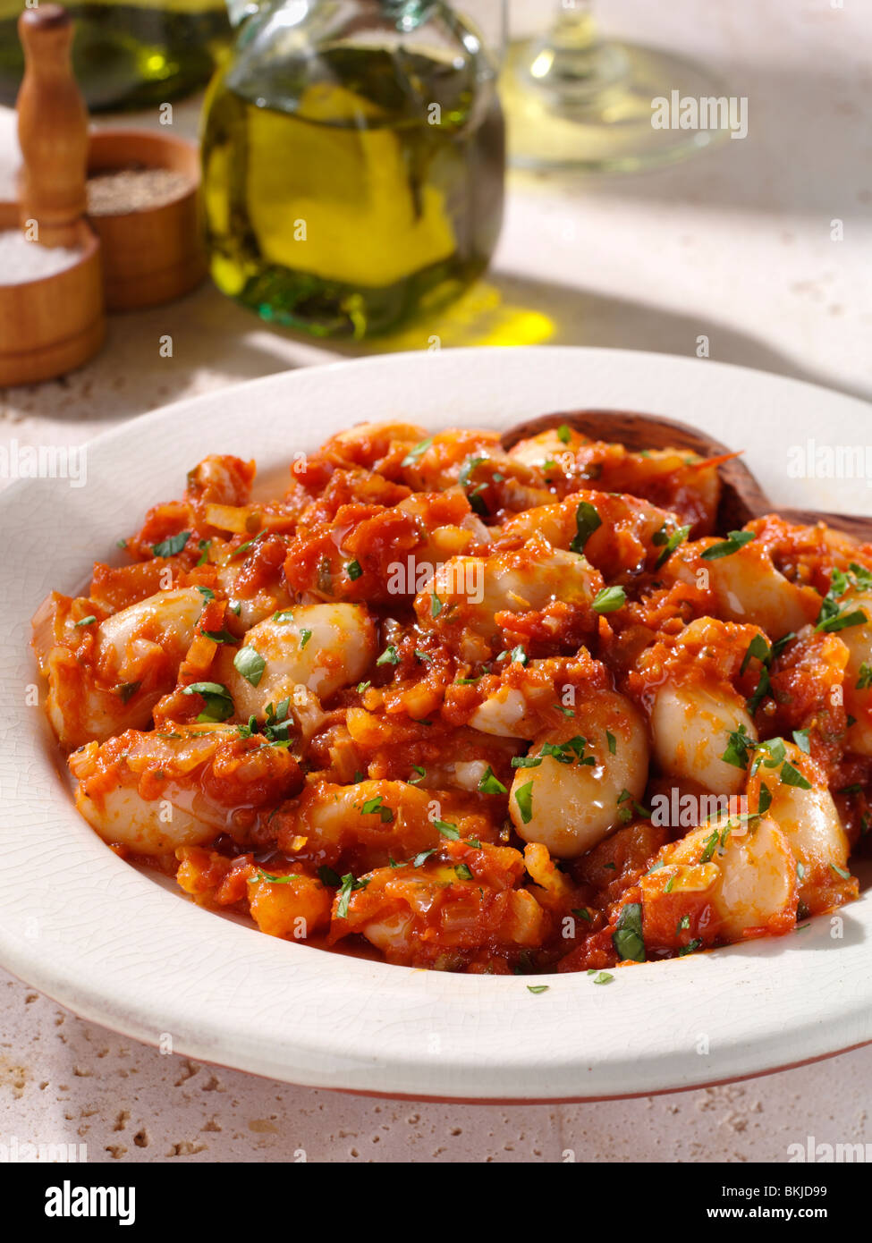 Greek beans vegetarian side order Stock Photo - Alamy