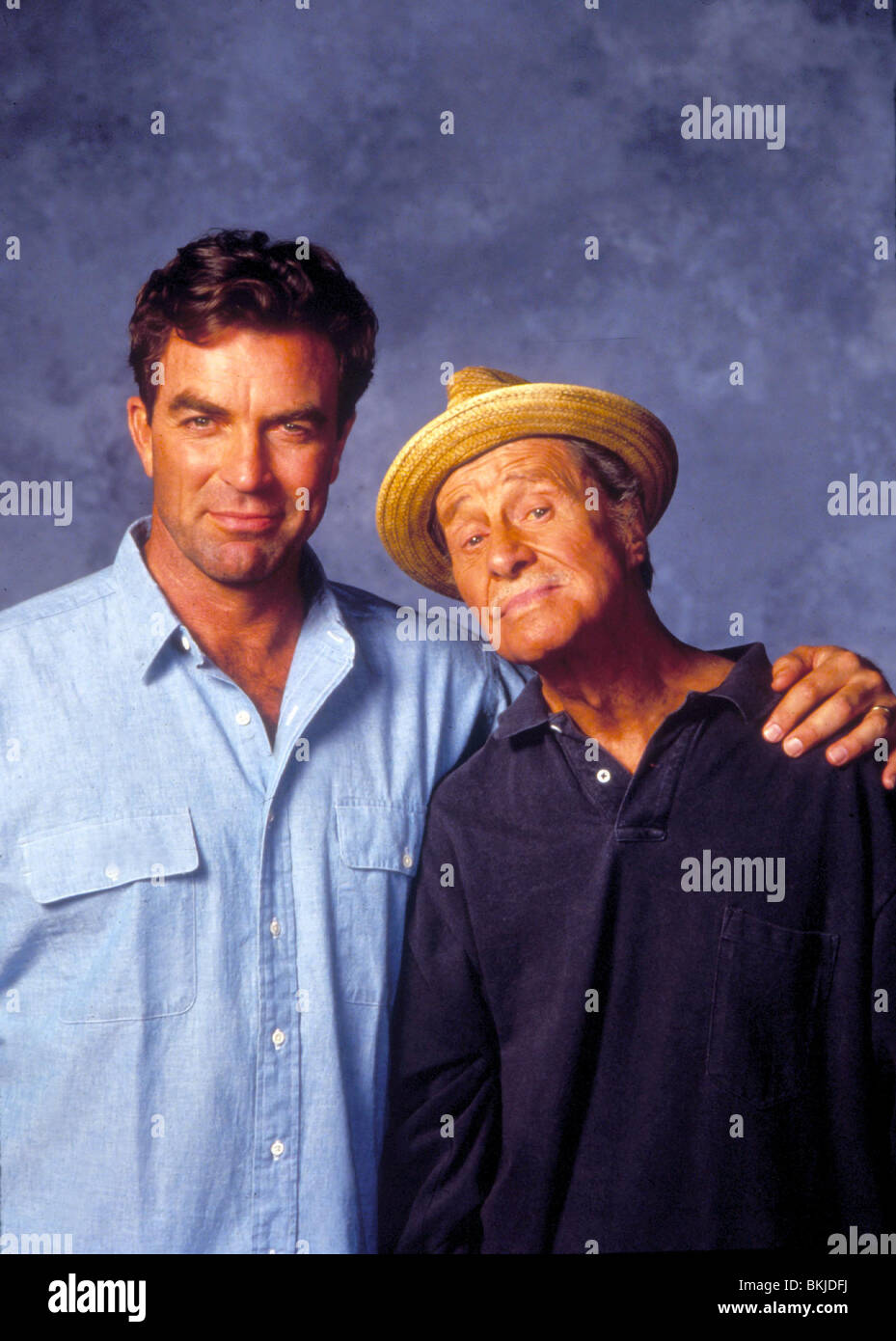 FOLKS (1992) TOM SELLECK, DON AMECHE FLKS 010 Stock Photo - Alamy