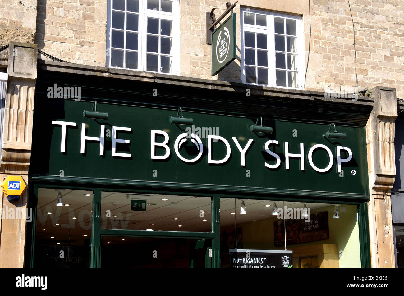 The body shop hi-res stock photography and images - Alamy