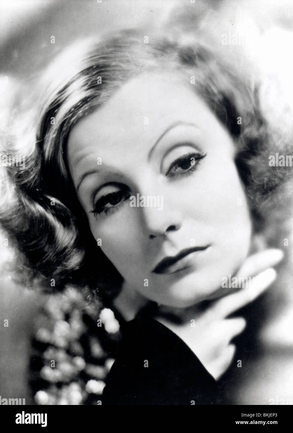 Greta Garbo Eye Color