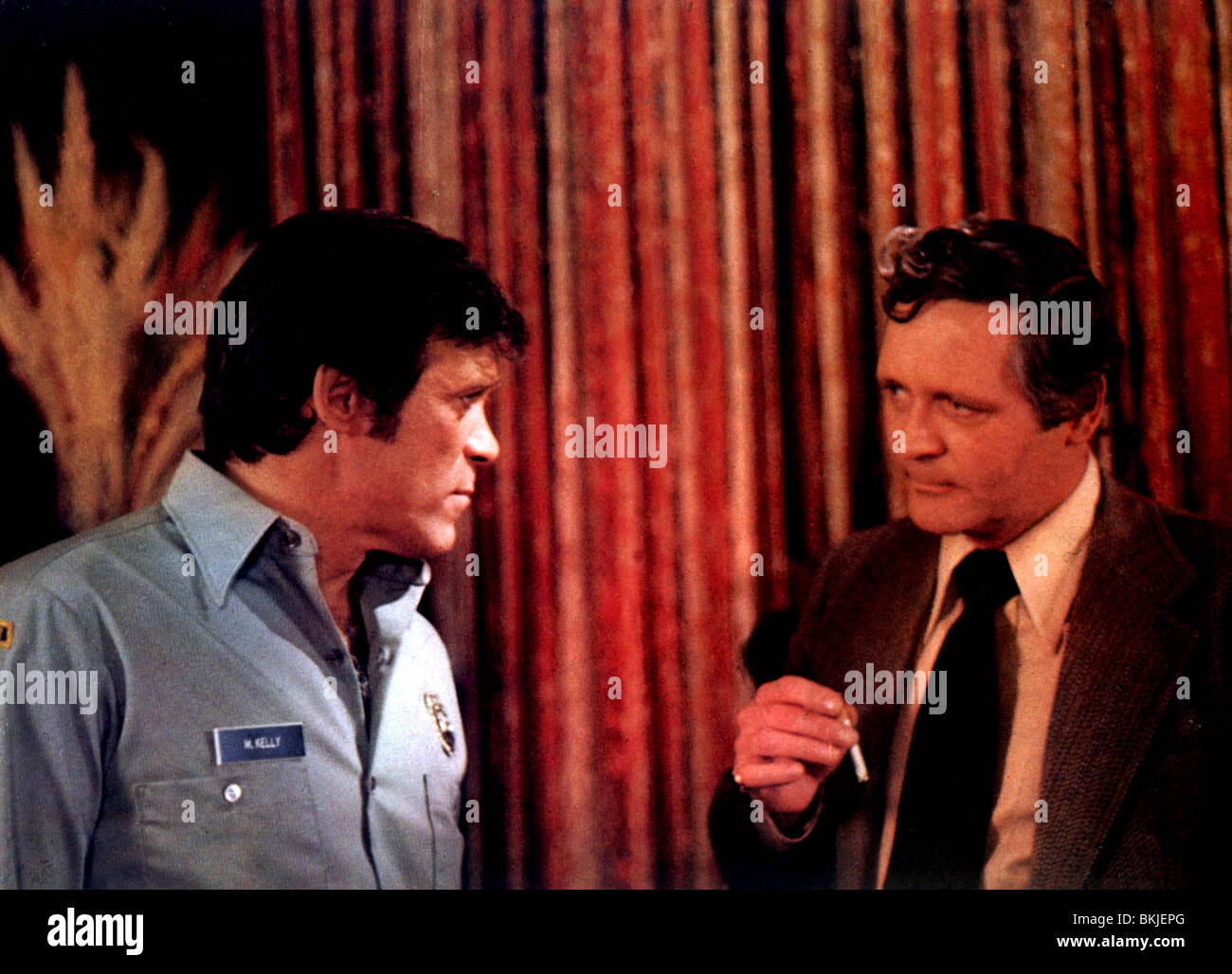 GRIZZLY (1976) CHRISTOPHER GEORGE GRIZ 002FOH Stock Photo - Alamy