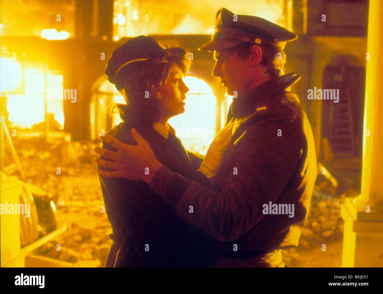 HANOVER STREET (1979) LESLEY ANN DOWN, HARRISON FORD HAN 035 Stock ...