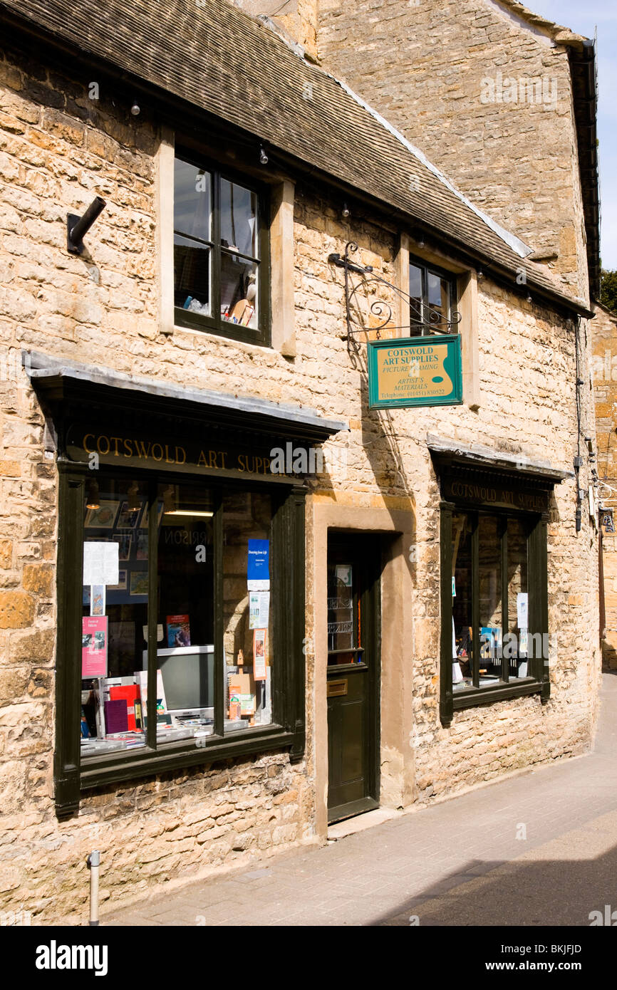 Stow wold cotswolds cottage hi-res stock photography and images - Alamy