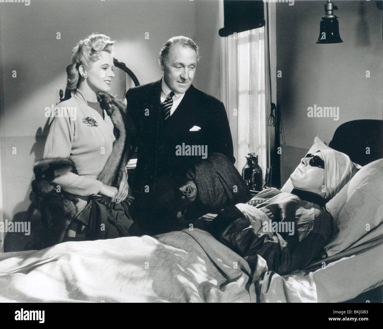 INVISIBLE AGENT (1942) JON HALL, ILONA MASSEY, HOLMES HERBERT IVAG 001P ...