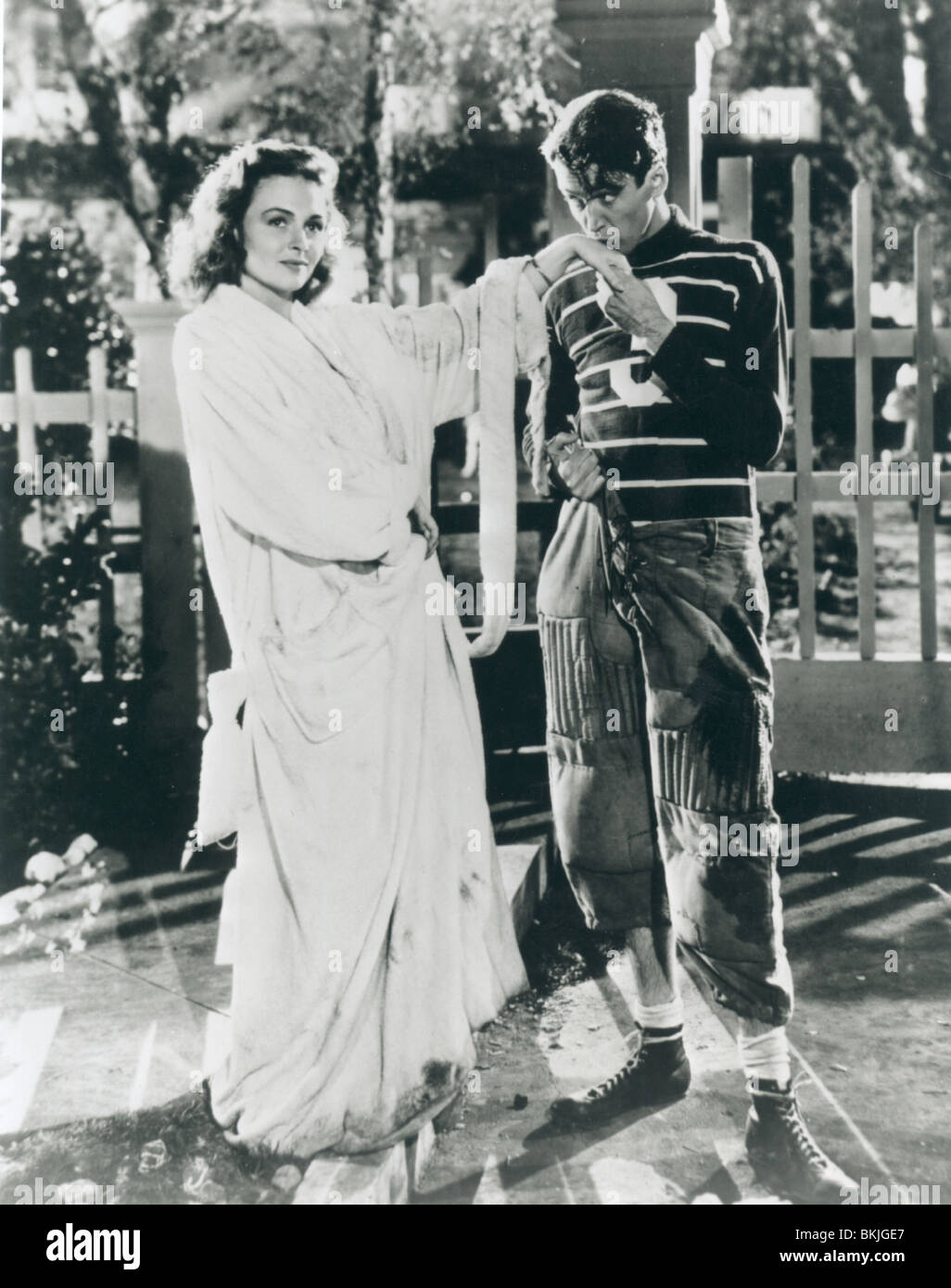 Wonderful life film stills hi-res stock photography and images - Alamy