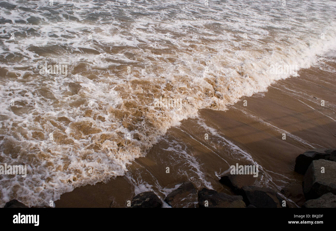 Ebbing waves hi-res stock photography and images - Alamy