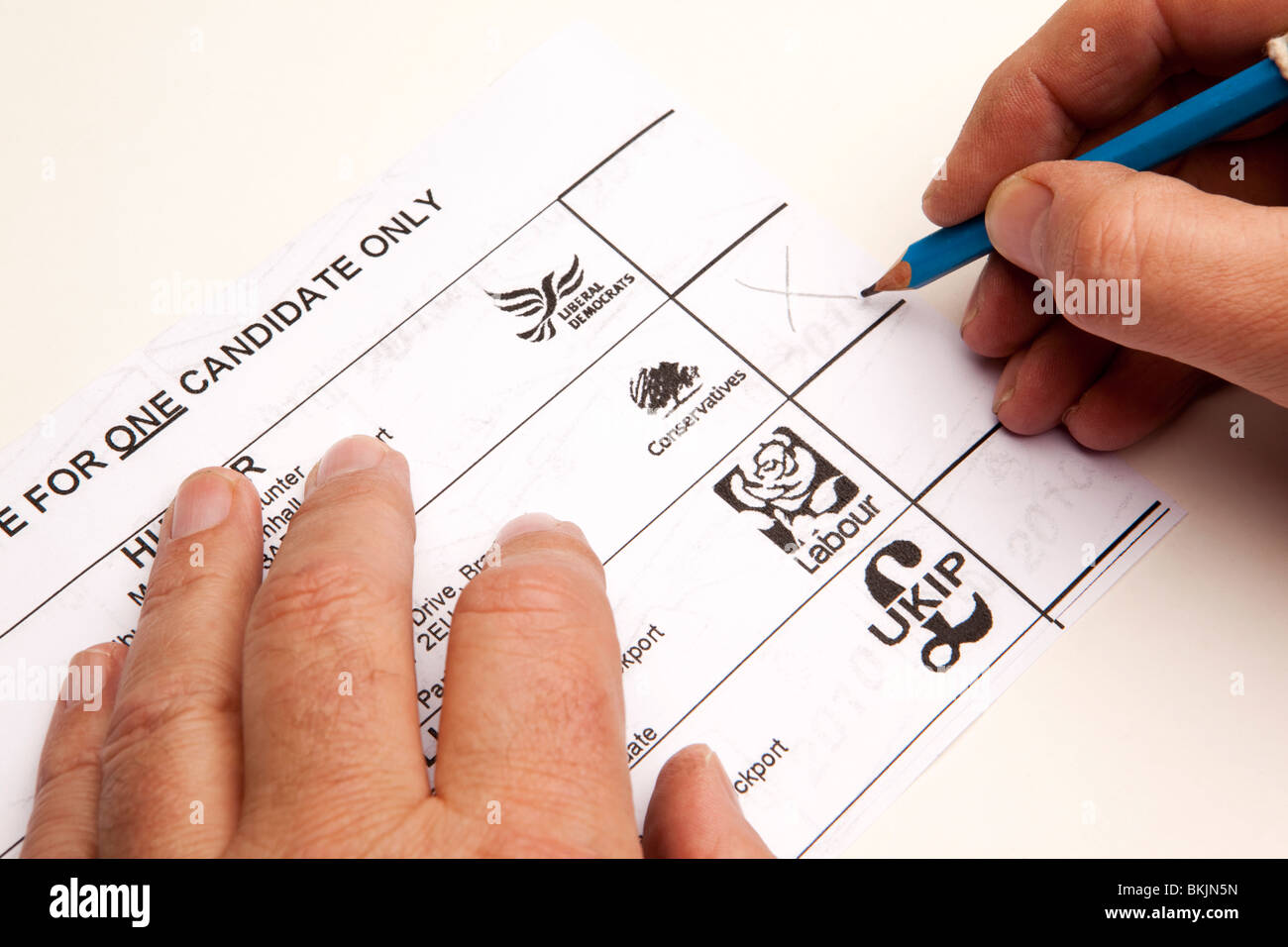 Ballot paper cross hi-res stock photography and images - Alamy
