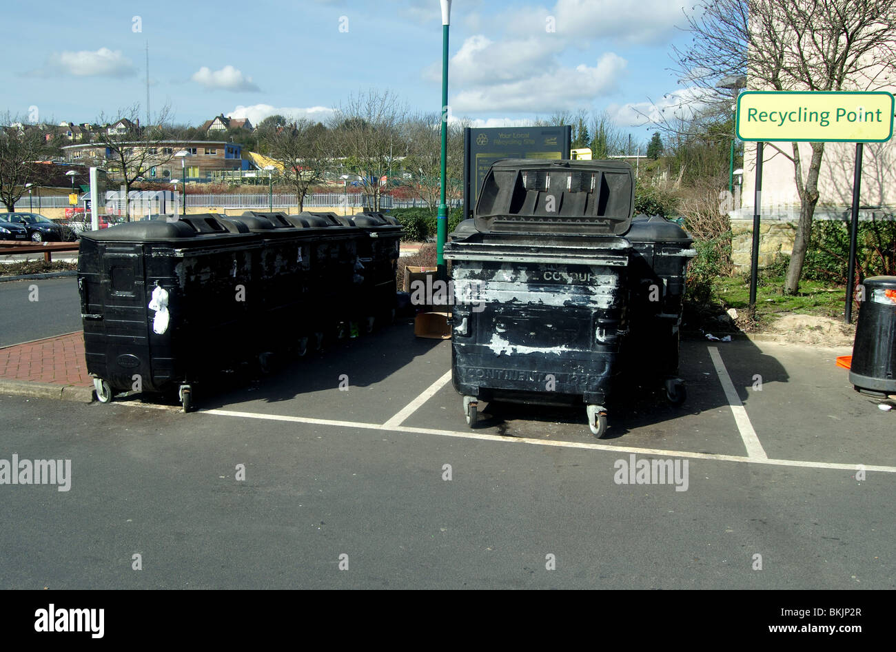 Disposal point hi-res stock photography and images - Alamy