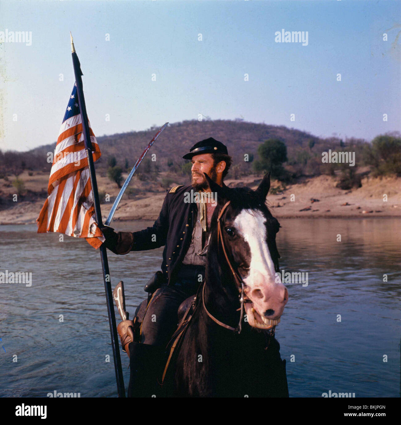 Charlton heston major dundee hi-res stock photography and images - Alamy