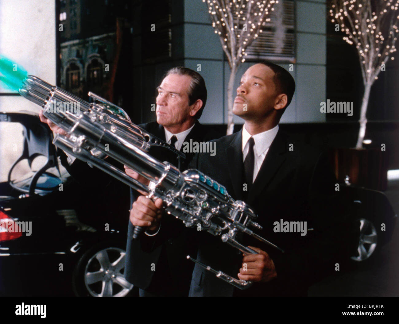Men in black will smith tommy lee jones hi-res stock photography and ...