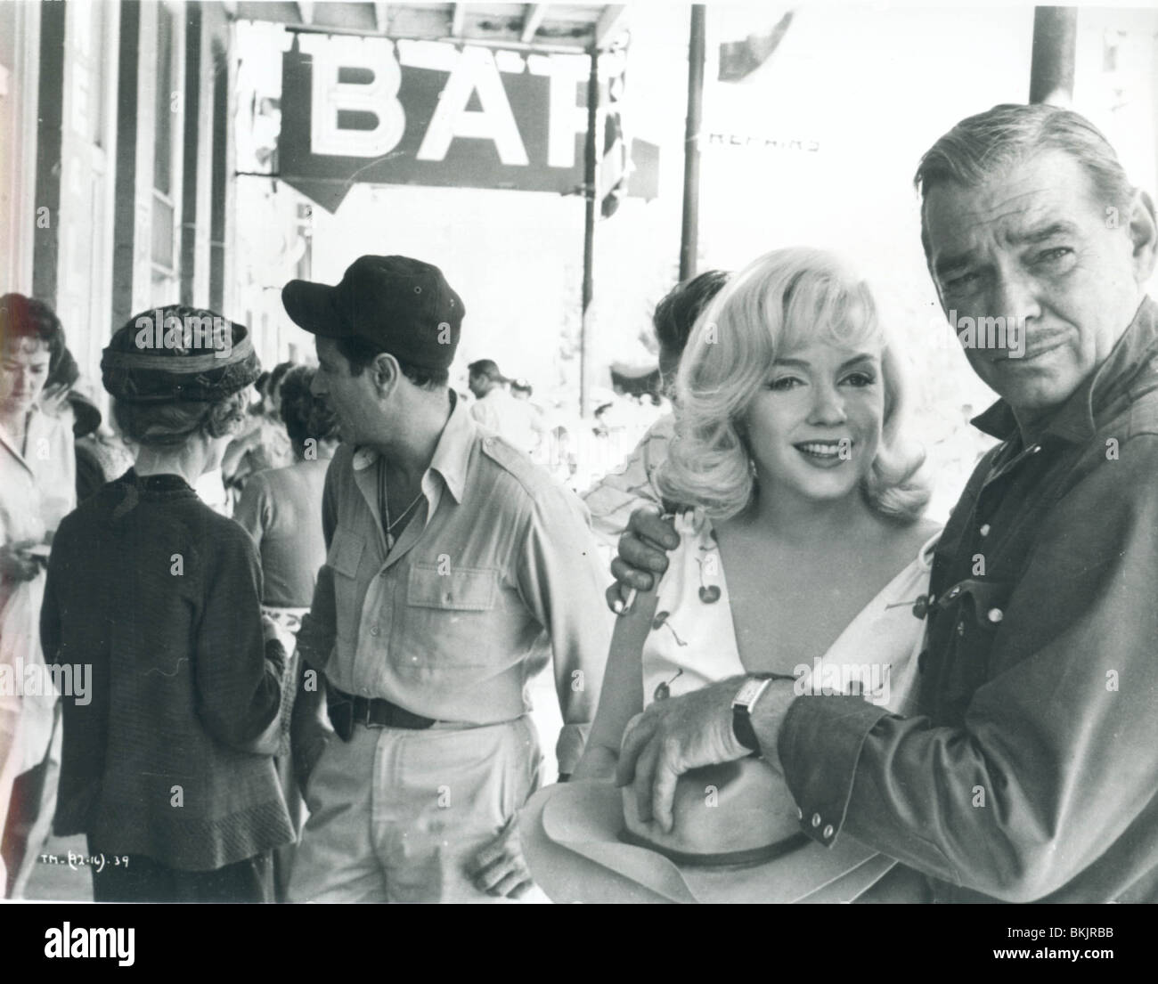THE MISFITS (1961) MARILYN MONROE, CLARK GABLE MSFT 001P Stock Photo ...