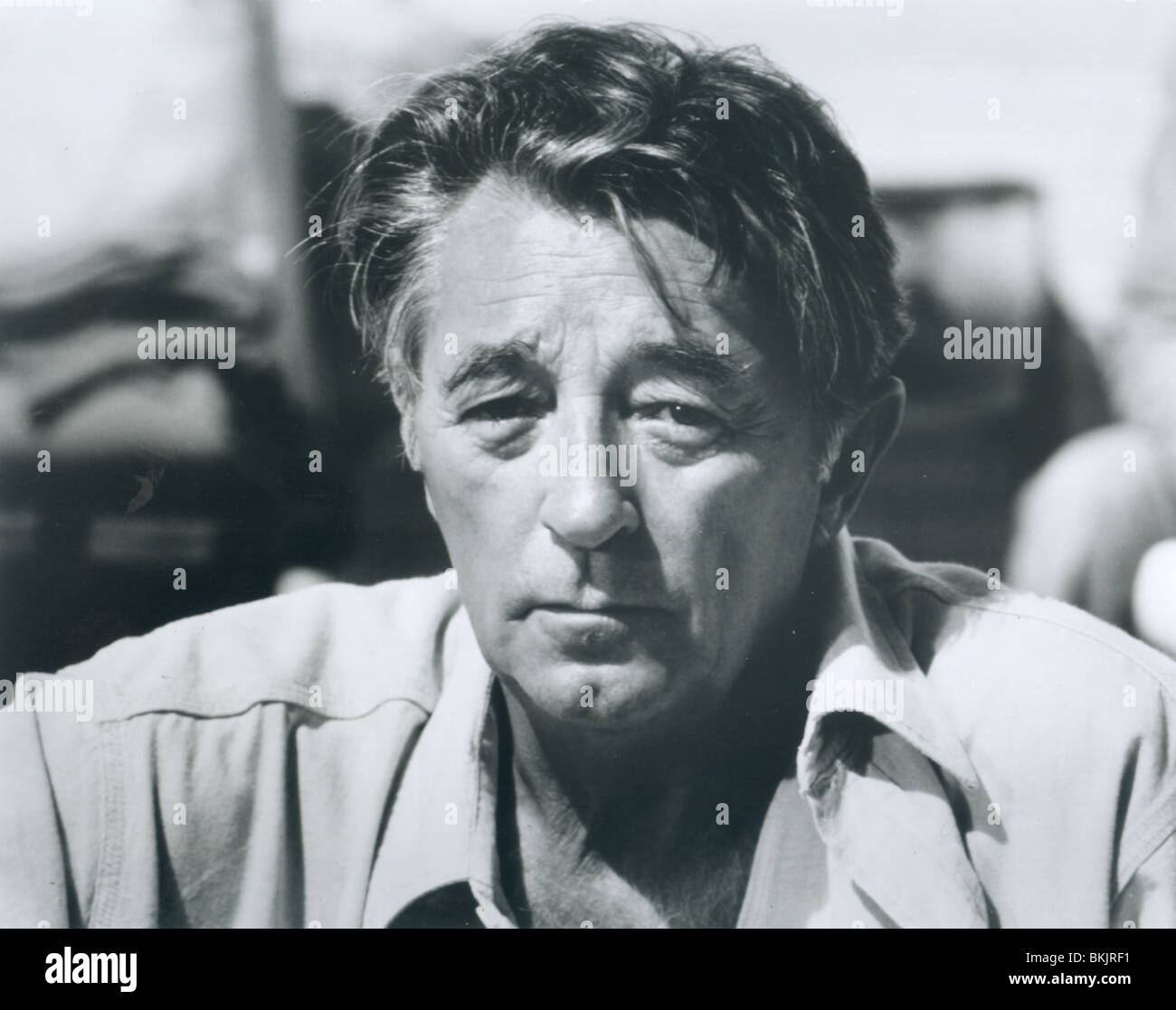 ROBERT MITCHUM PORTRAIT Stock Photo - Alamy