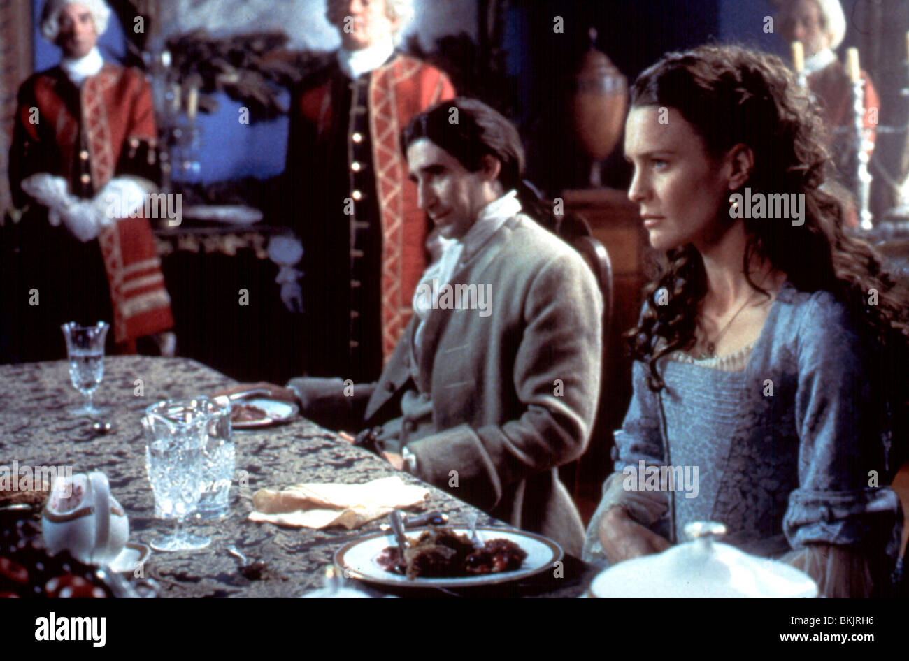 MOLL FLANDERS (1996) JOHN LYNCH, ROBIN WRIGHT PENN MOLL 051 MOVIESTRE ...