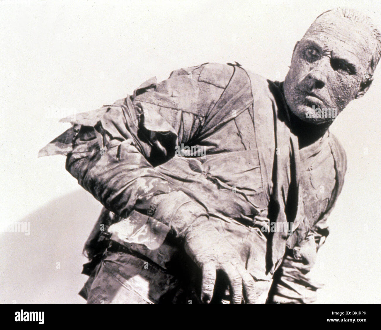 The mummys hand 1940 hi-res stock photography and images - Alamy