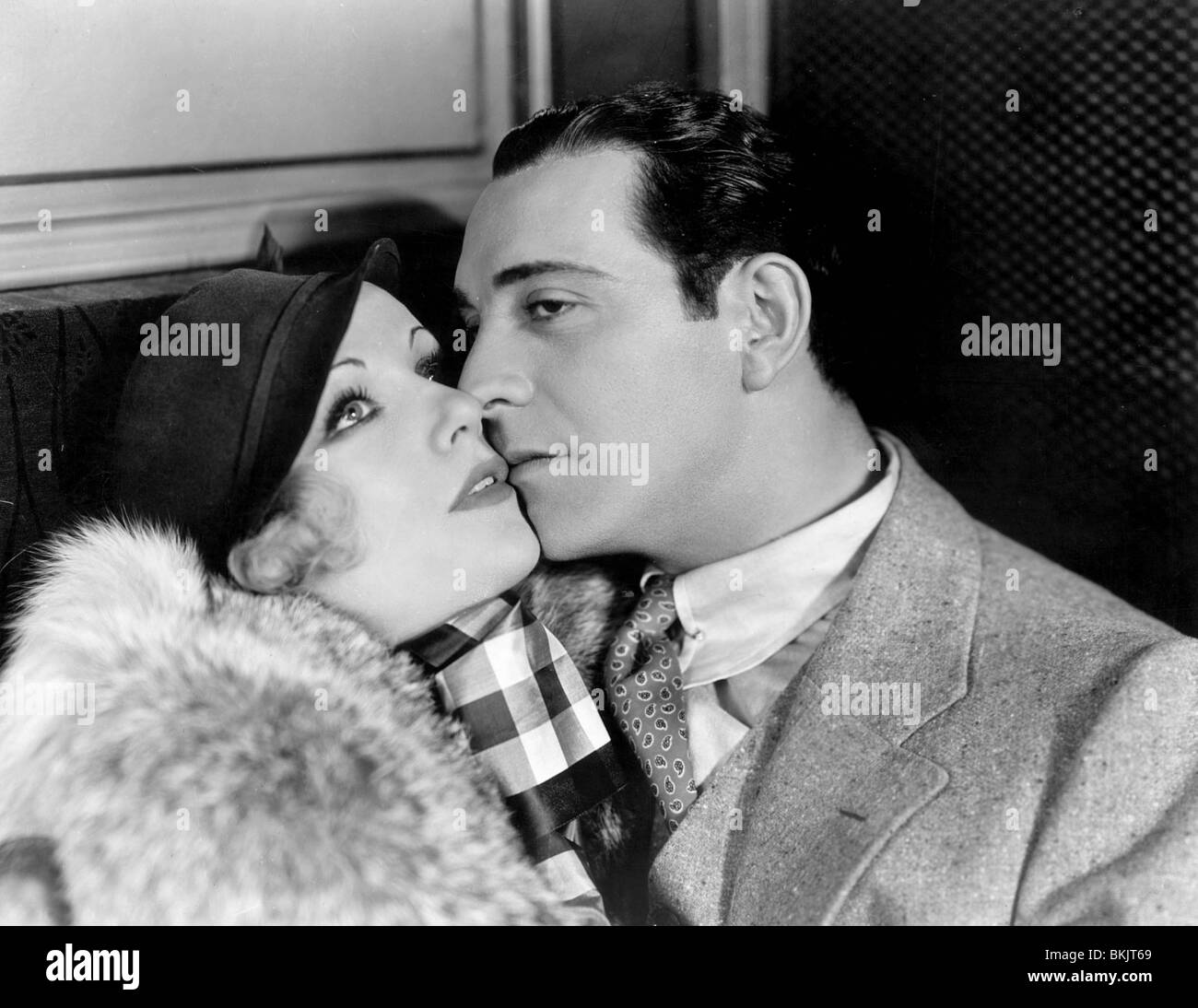 NO ONE MAN (1932) CAROLE LOMBARD, RICARDO CORTEZ NOOM 001P Stock Photo ...
