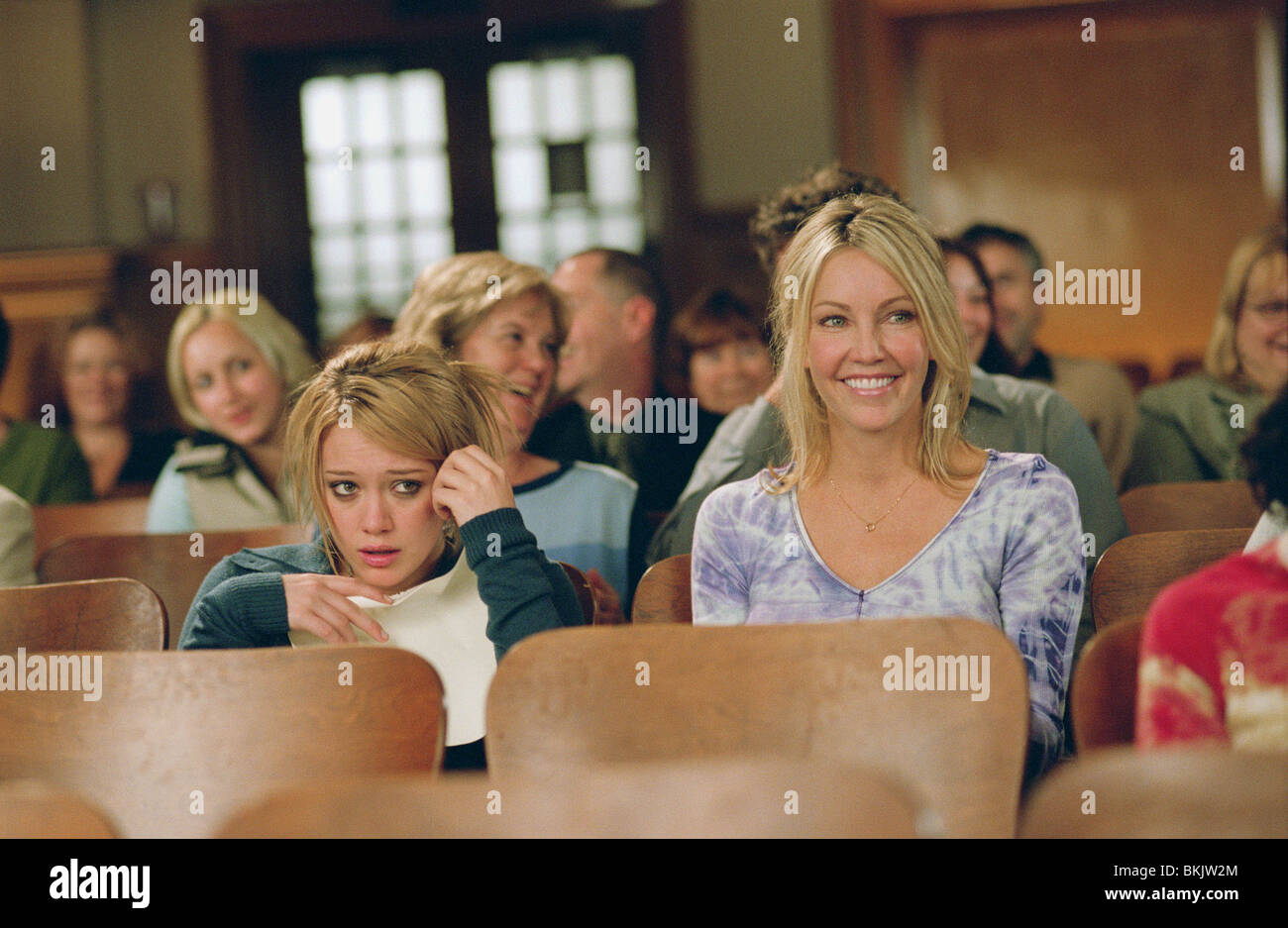THE PERFECT MAN (2005) HILARY DUFF, HEATHER LOCKLEAR PFTM 002-10 Stock ...