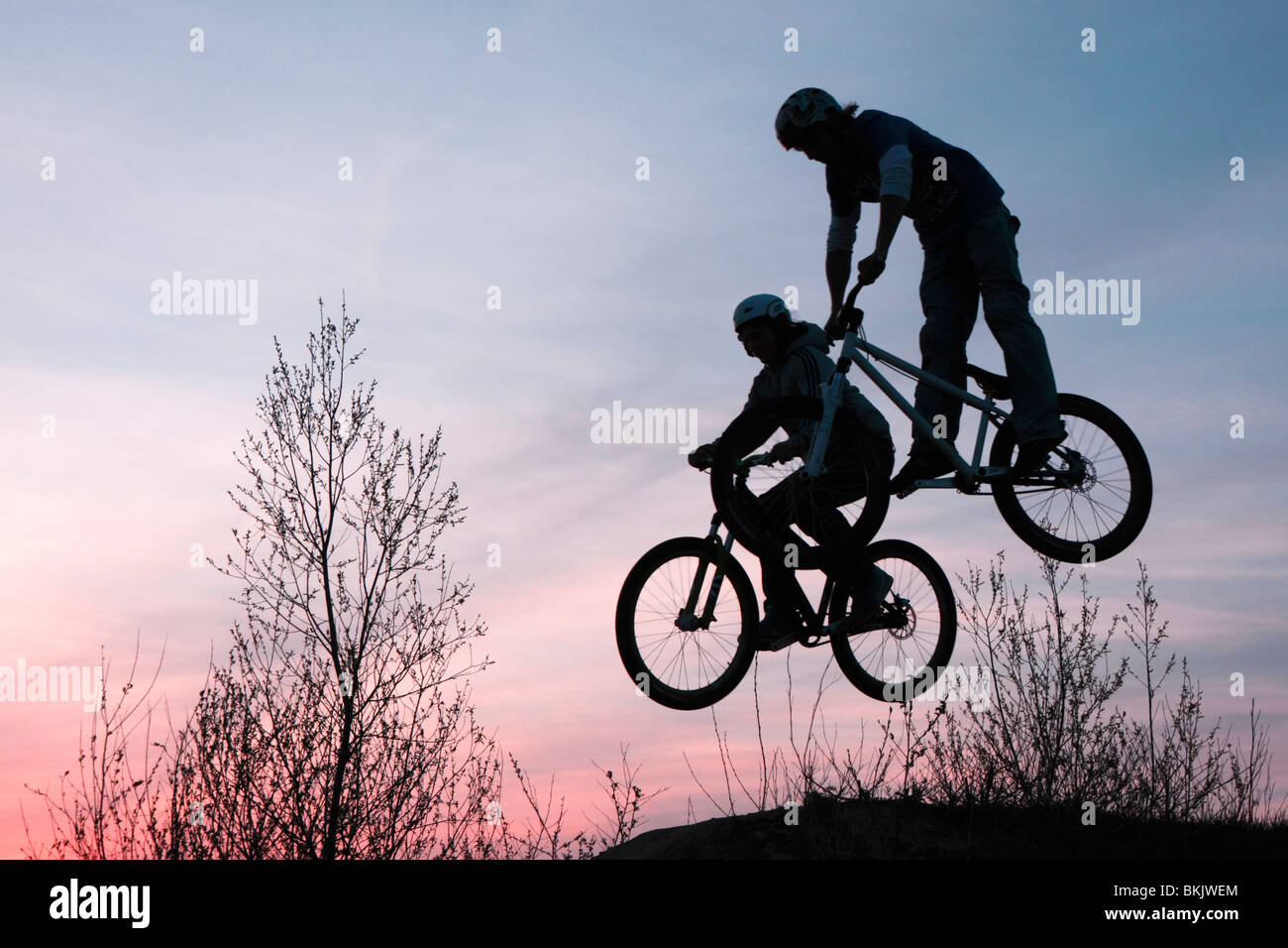 Teenager boys cycling hi-res stock photography and images - Alamy