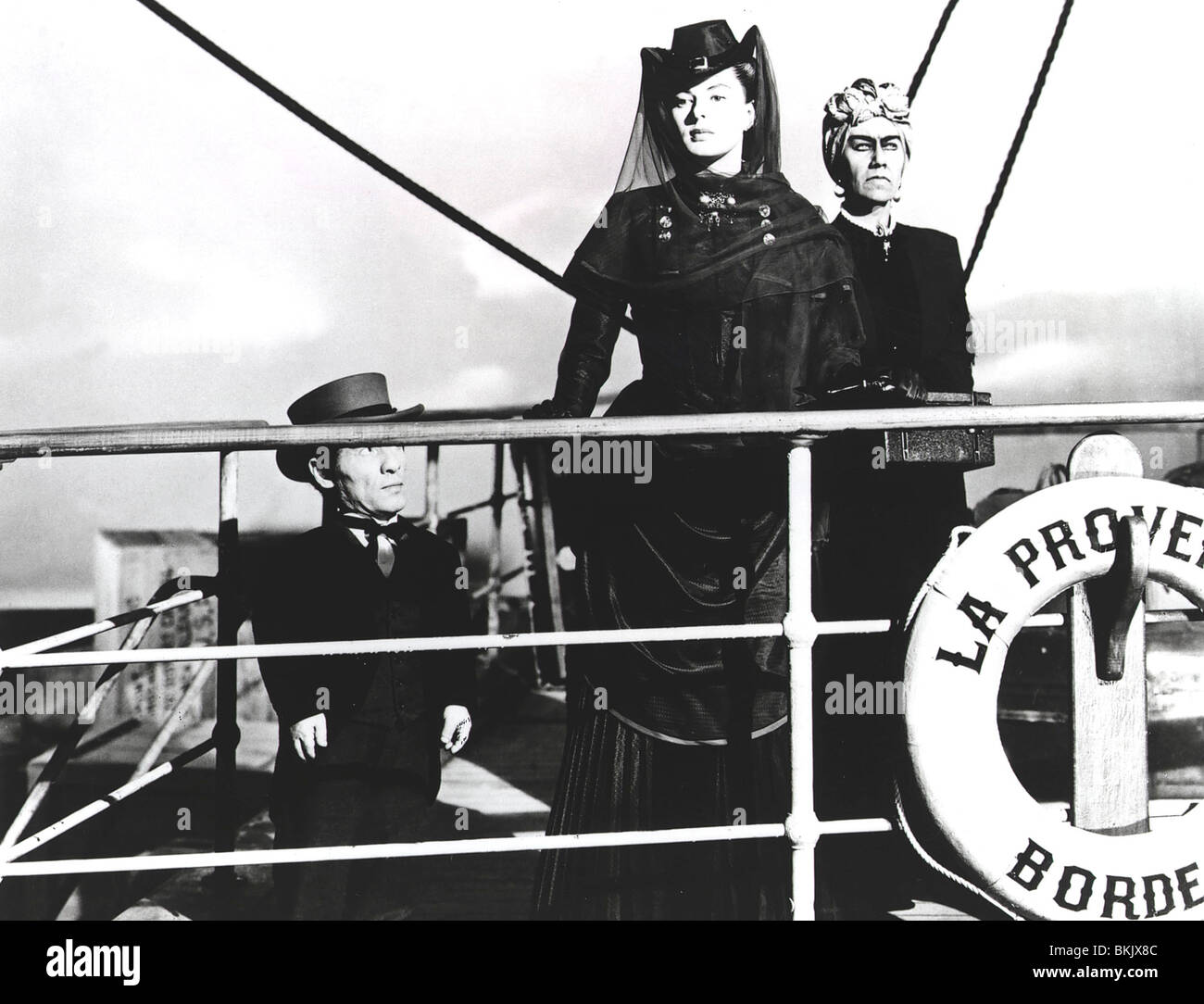 SARATOGA TRUNK (1945) JERRY AUSTIN, INGRID BERGMAN, FLORA ROBSON STRU ...