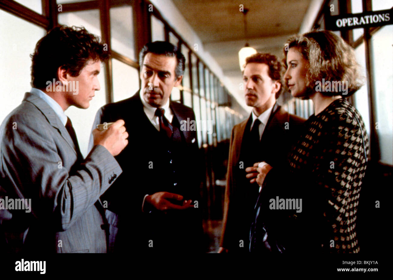 SOMEONE TO WATCH OVER ME (1987) TOM BERENGER, JERRY ORBACH, DANIEL HUGH ...