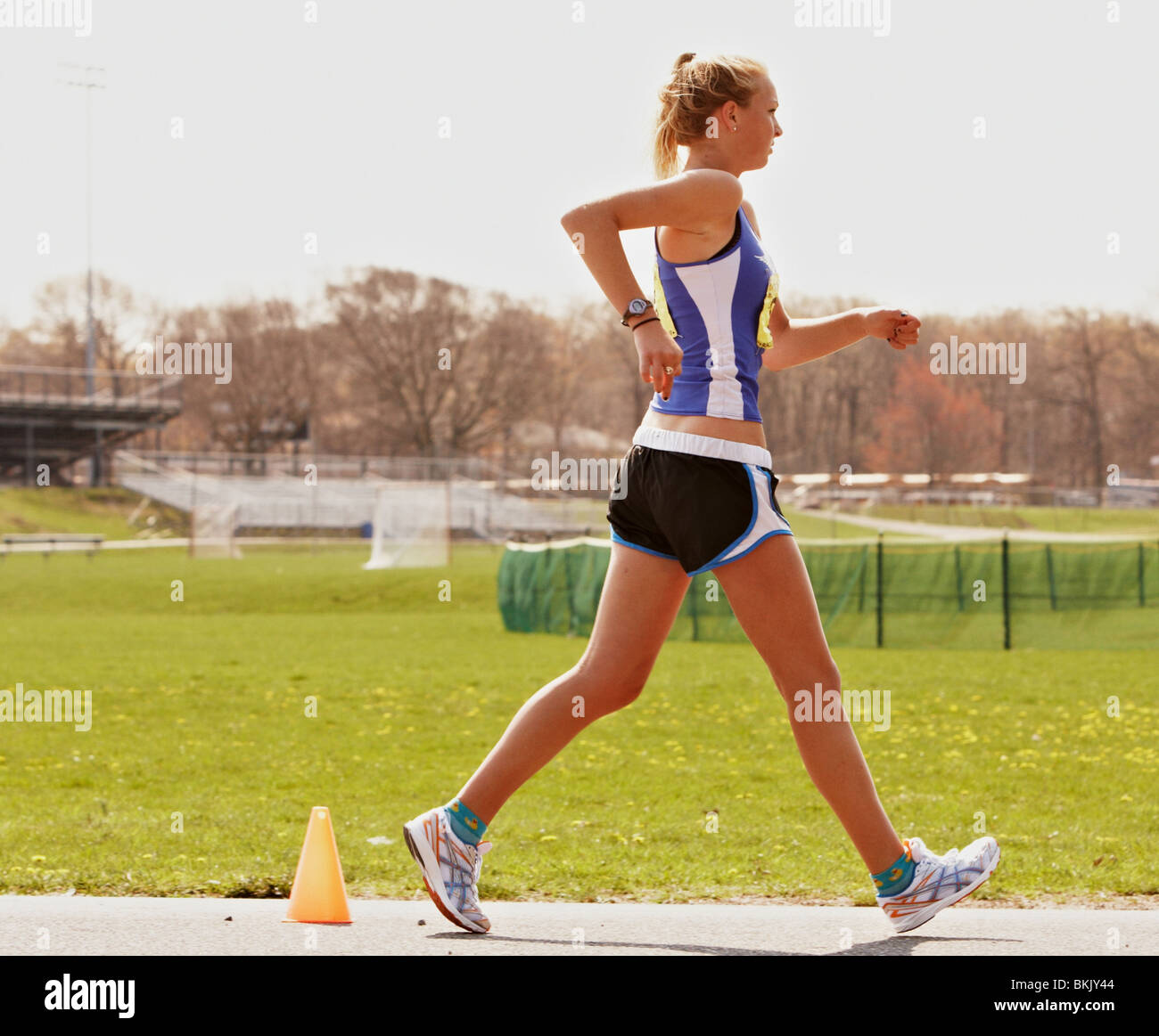 Nicolette Sorenson, 14, competing in the Junior (U-20) 10k at the USATF ...