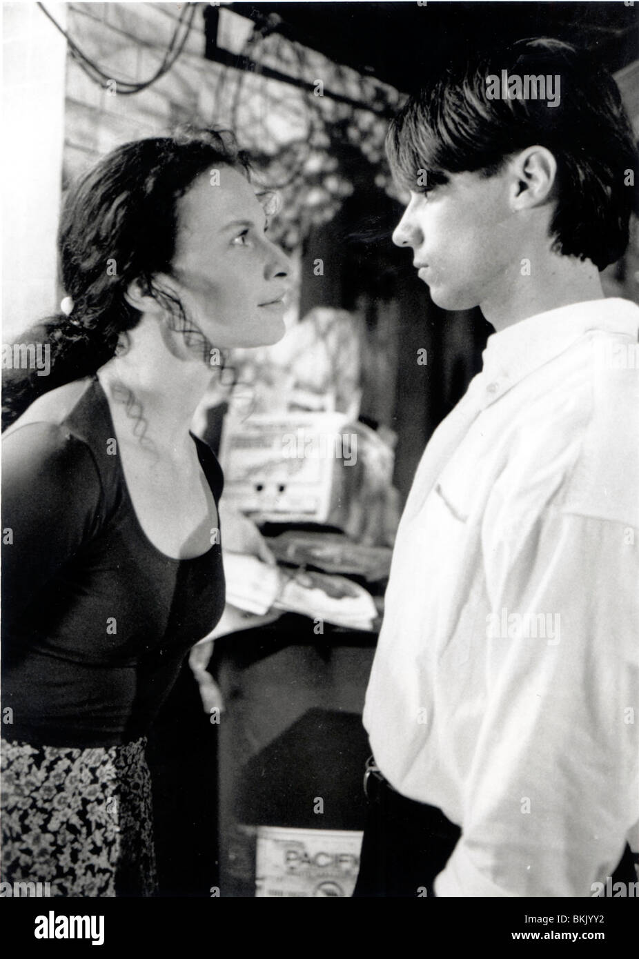 STRICTLY BALLROOM (1992) TARA MORICE, PAUL MERCURIO SBR 004 P Stock ...