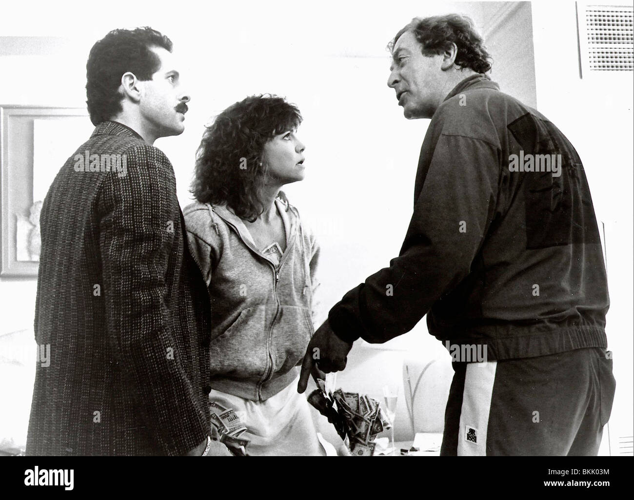 SURRENDER (1987) STEVE GUTTENBERG, SALLY FIELD, MICHAEL CAINE SRD 001 P ...