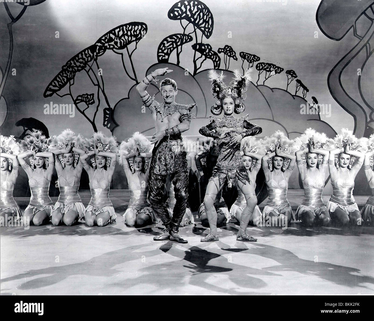 WONDER MAN (1945) DANNY KAYE, VERA ELLEN, H BRUCE HUMBERSTONE (DIR ...