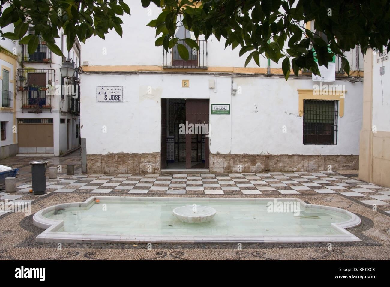 Marble pond and pebble floor Stock Photo - Alamy