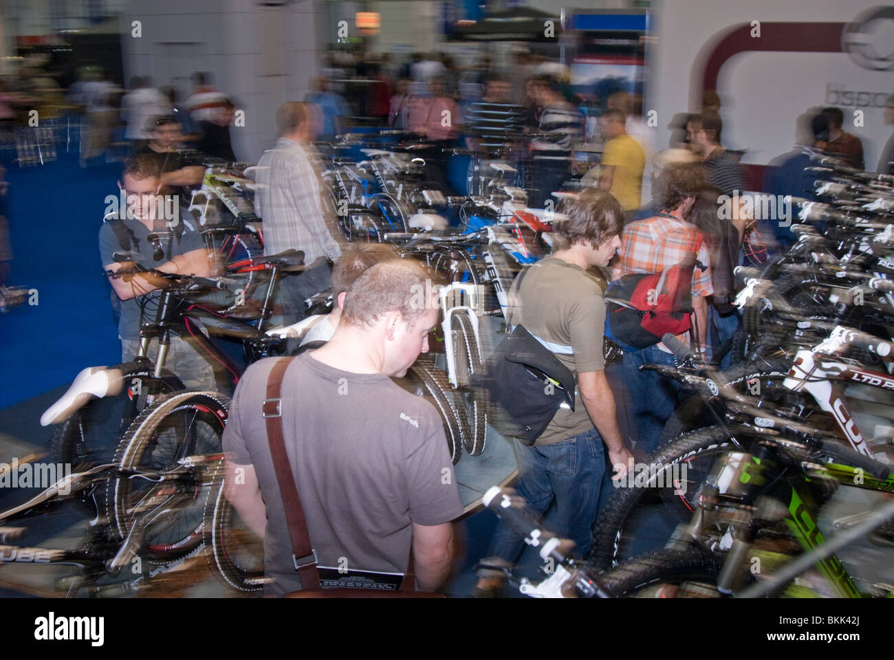 Crowds / people at cycling exhibition Stock Photo - Alamy