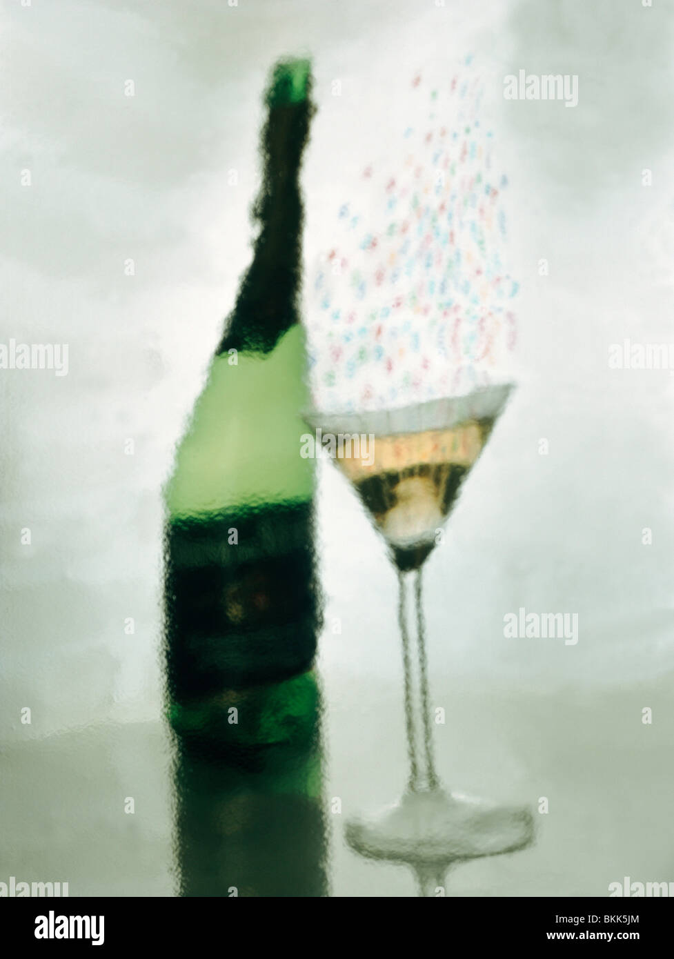 Tall distorted cocktail glass hi-res stock photography and images - Alamy