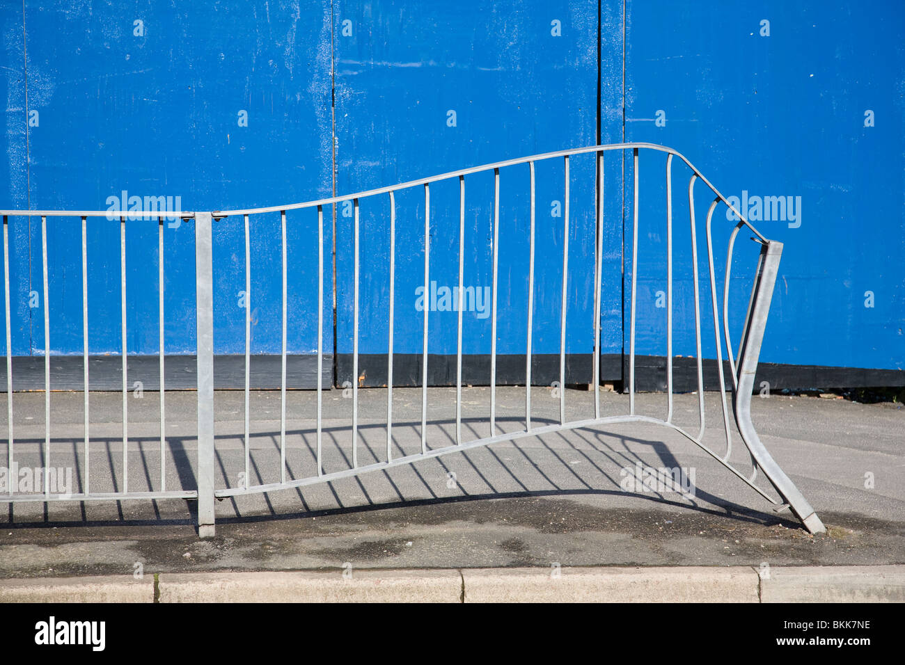 Broken railings hi-res stock photography and images - Alamy