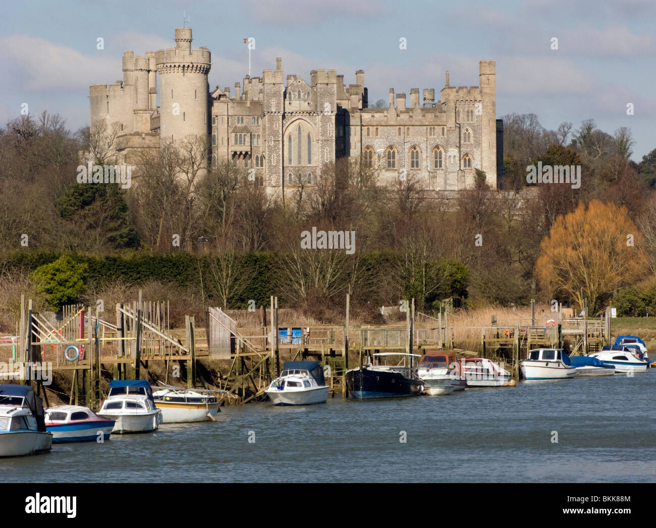 River arun arundel castle hi-res stock photography and images - Alamy