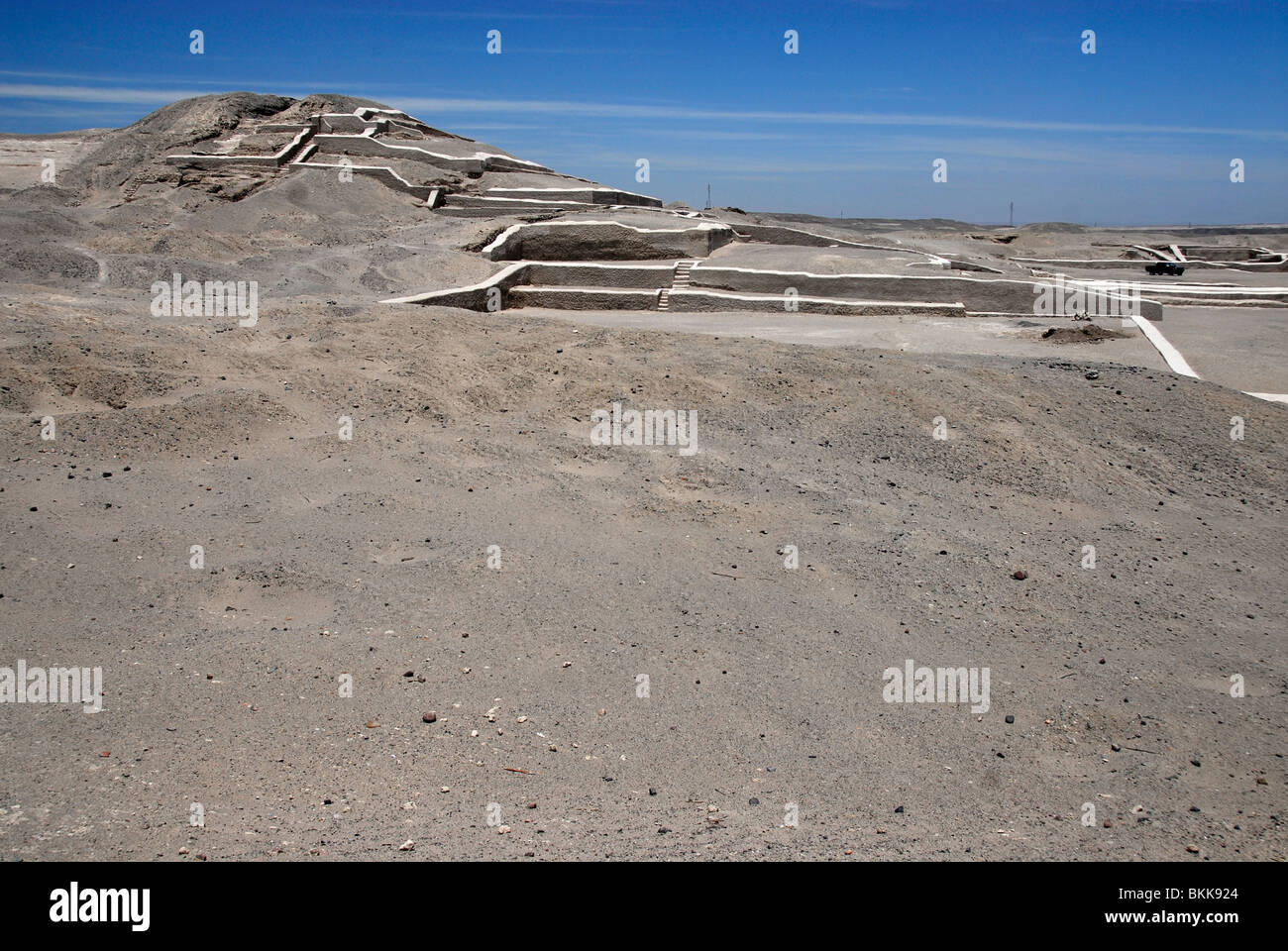 Adobe pyramid, Cahuachi Pyramids in Nazca desert, Peru, South America ...