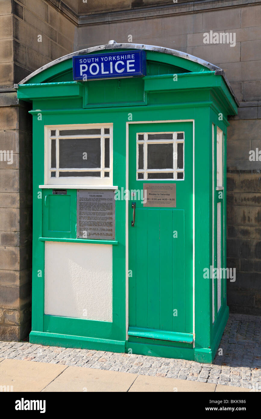 Renovated green Police Box outside the Sheffield Town Hall, Sheffield ...