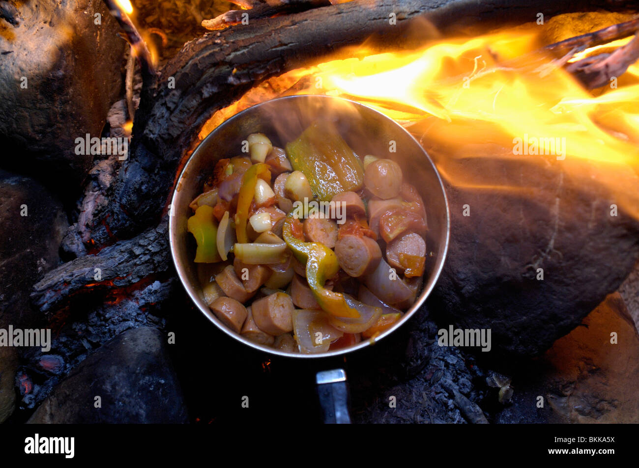 Stew cooking over an open fire hi-res stock photography and images - Alamy