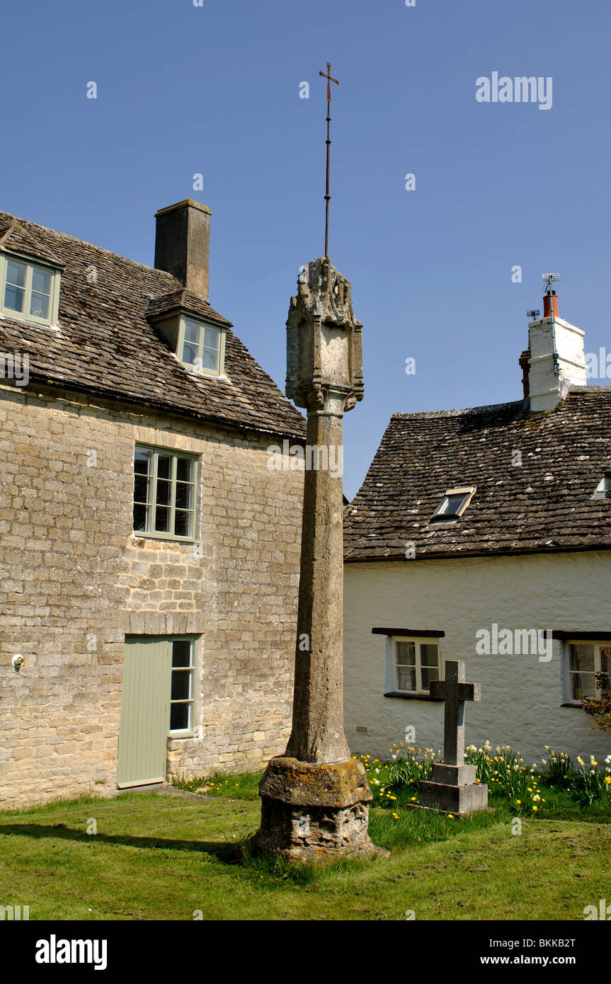 Old cross in St. Sampson`s churchyard, Cricklade, Wiltshire, England ...