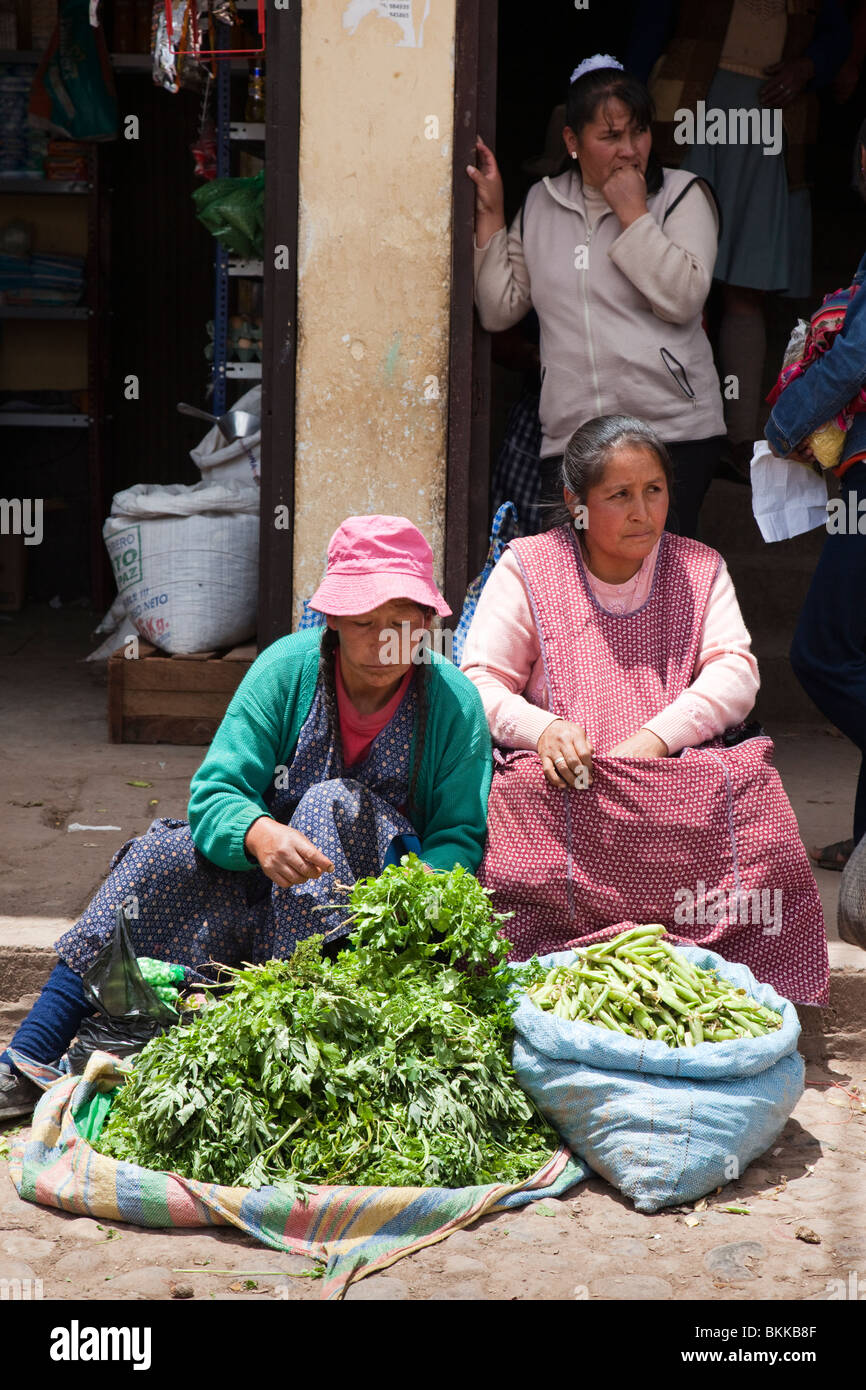 Peru poor poverty hi-res stock photography and images - Alamy