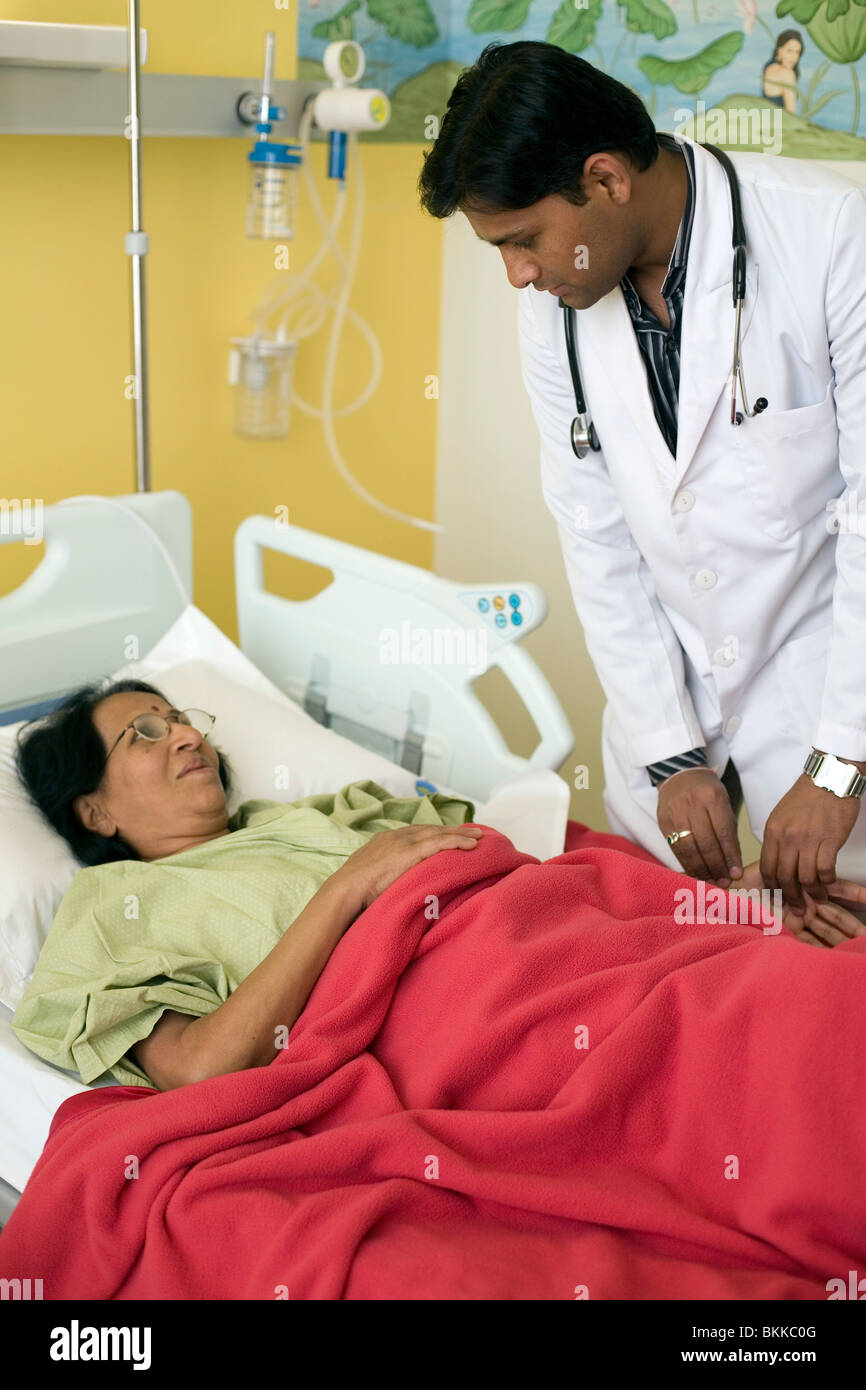 Indian hospital hi-res stock photography and images - Alamy