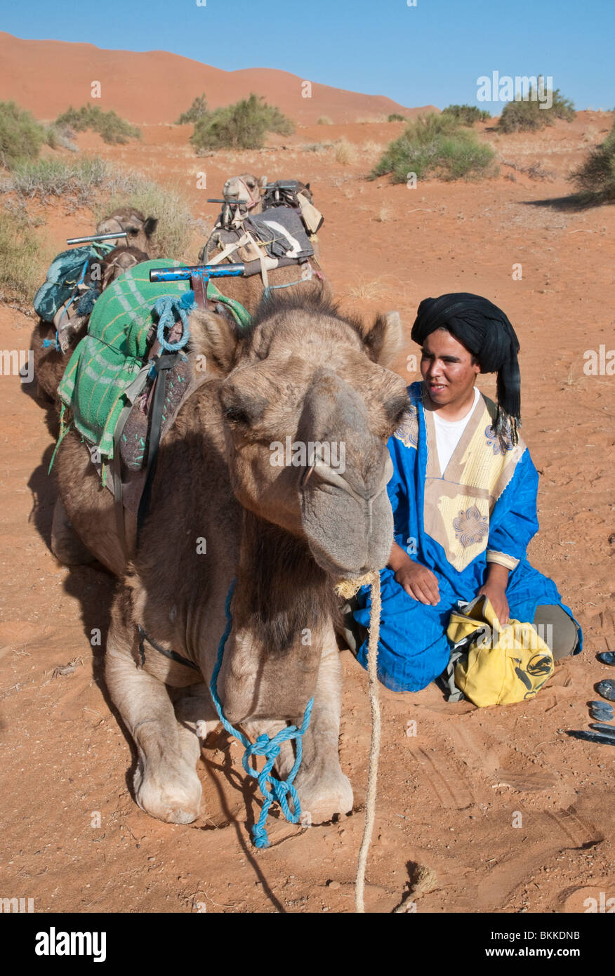 Berber man in traditional dress hi-res stock photography and images - Alamy