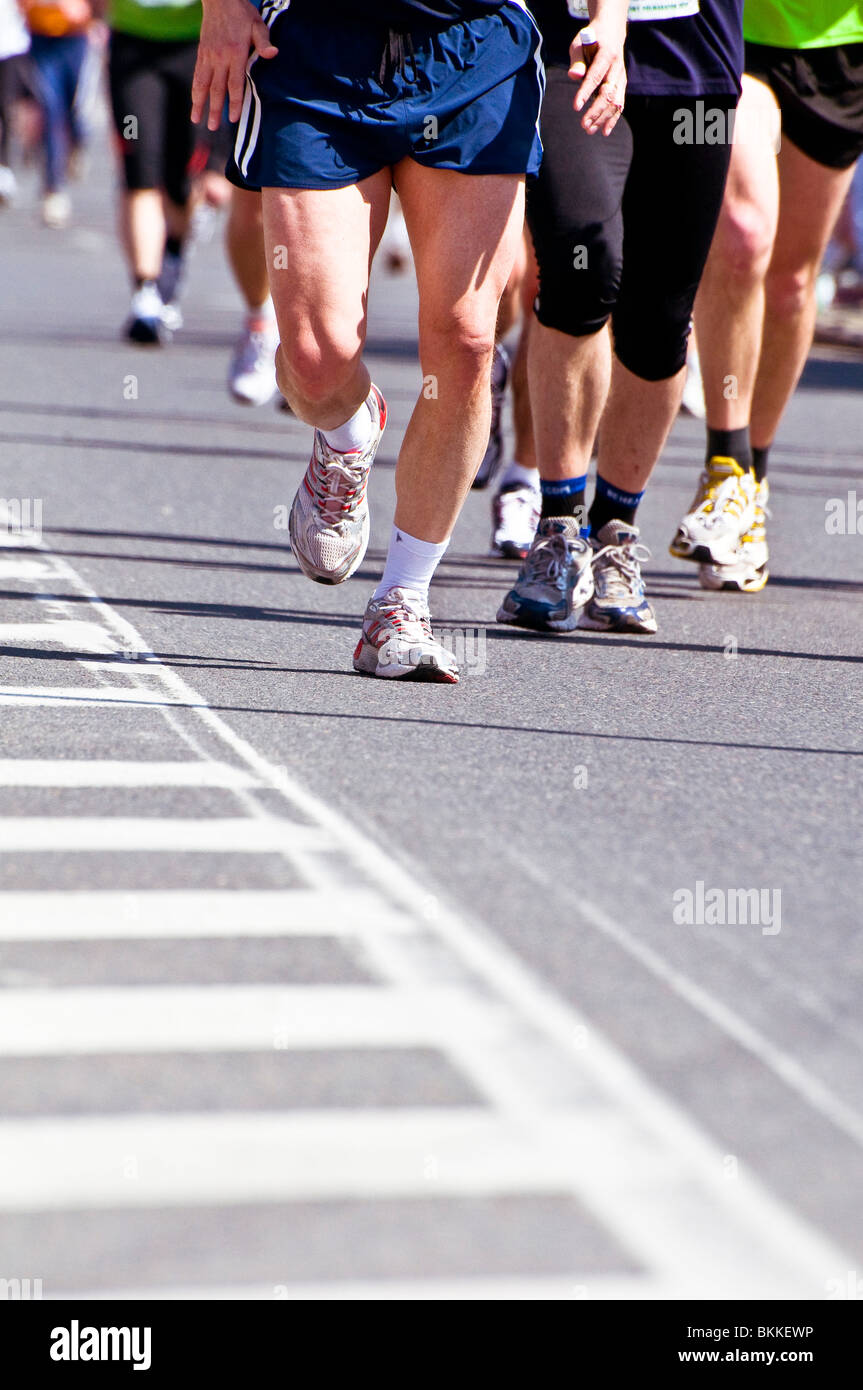Vertical marathon running hi-res stock photography and images - Alamy