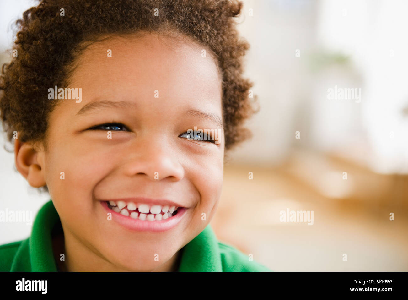 Grinning headshot hi-res stock photography and images - Alamy