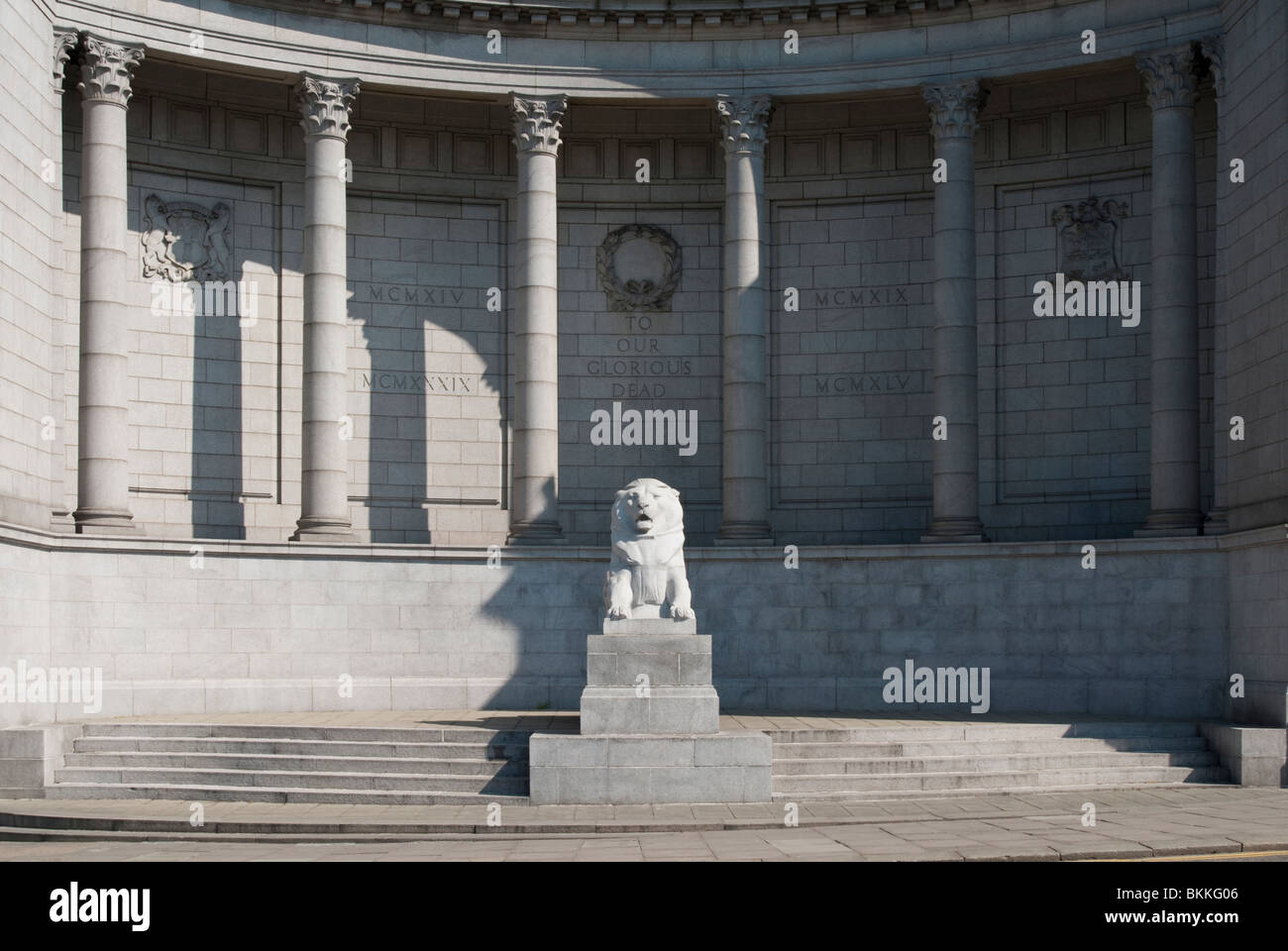 War Memorial Statue Aberdeen Scotland Stock Photo - Alamy
