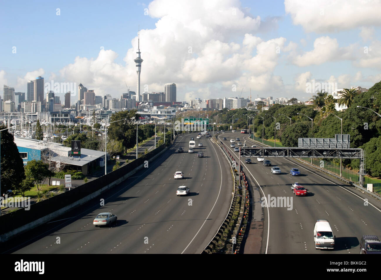Auckland state highway hi-res stock photography and images - Alamy