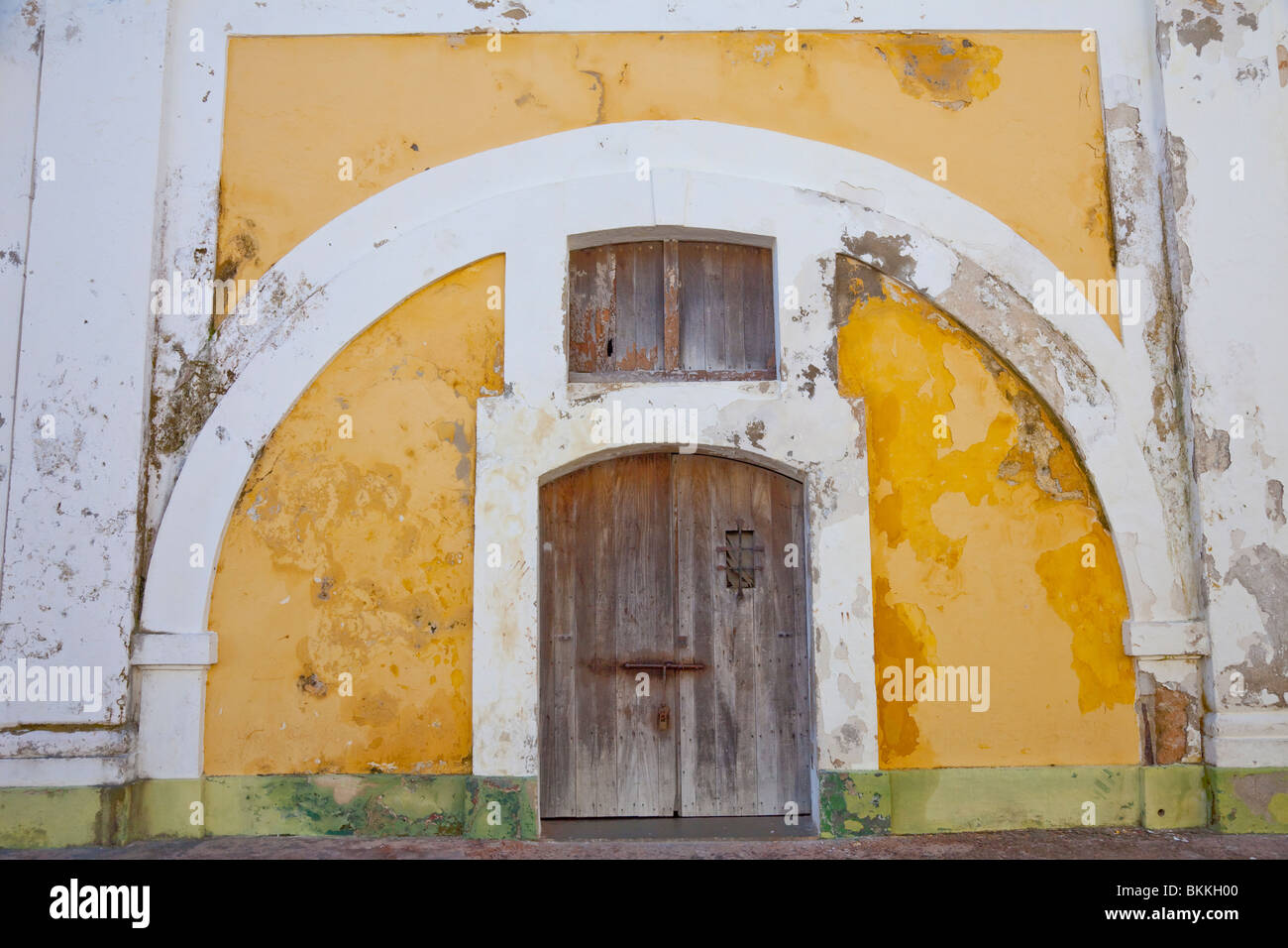 Interior architecture of the San Felipe del Morro Castle in San Juan ...