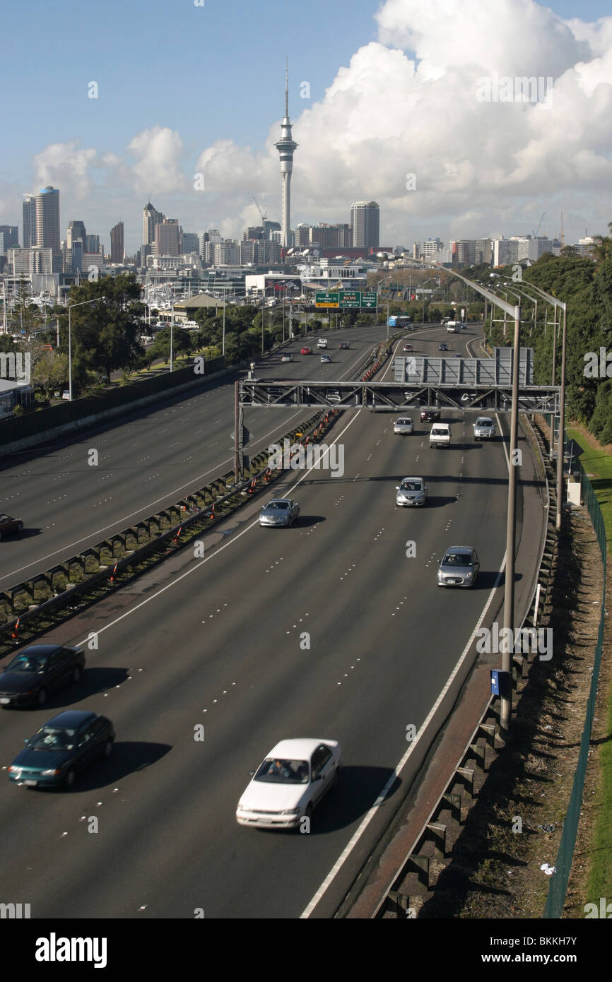 Auckland state highway hi-res stock photography and images - Alamy