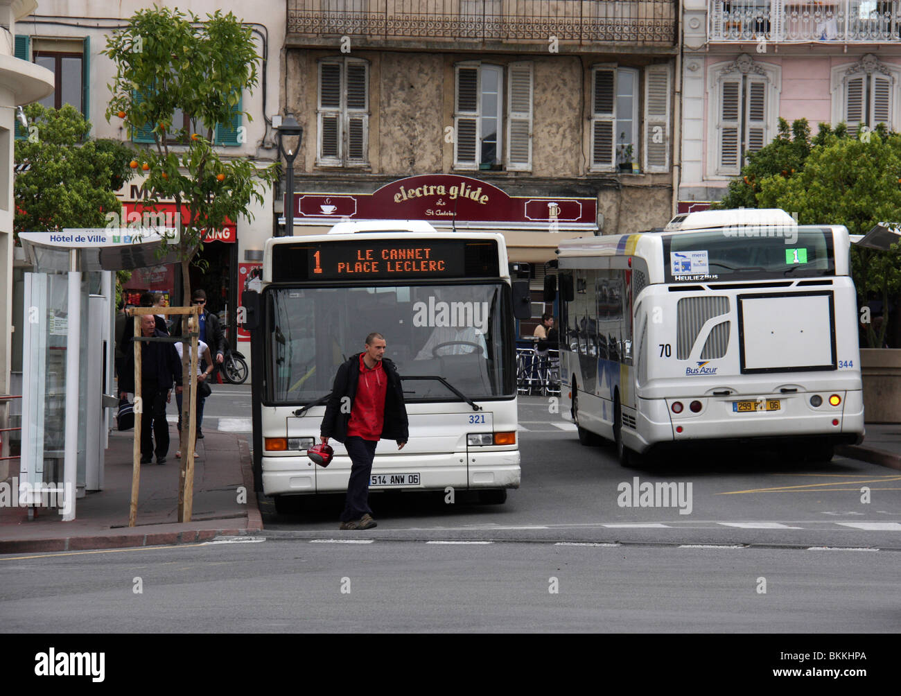 Bus travel france hi-res stock photography and images - Alamy