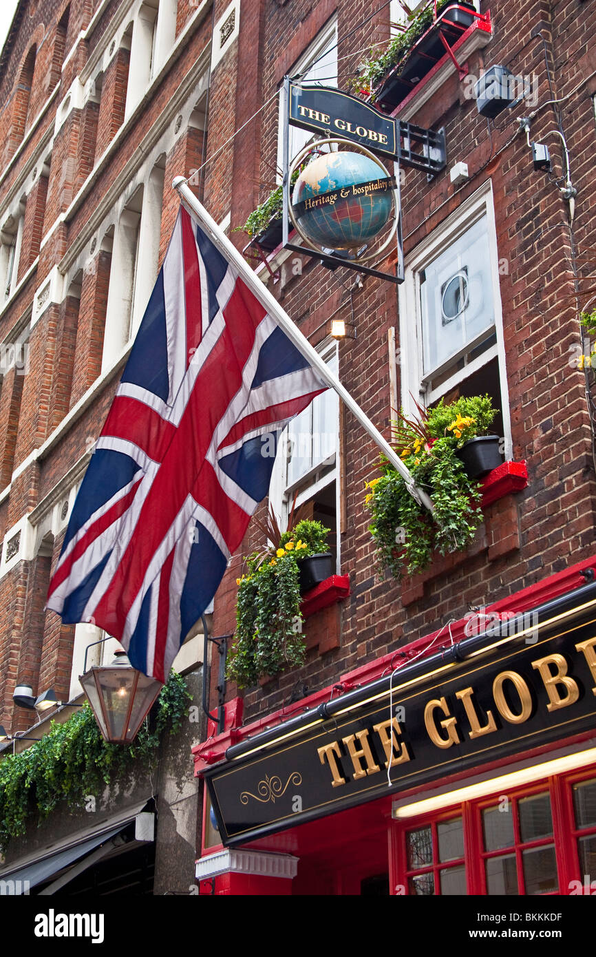 Bow street hi-res stock photography and images - Alamy